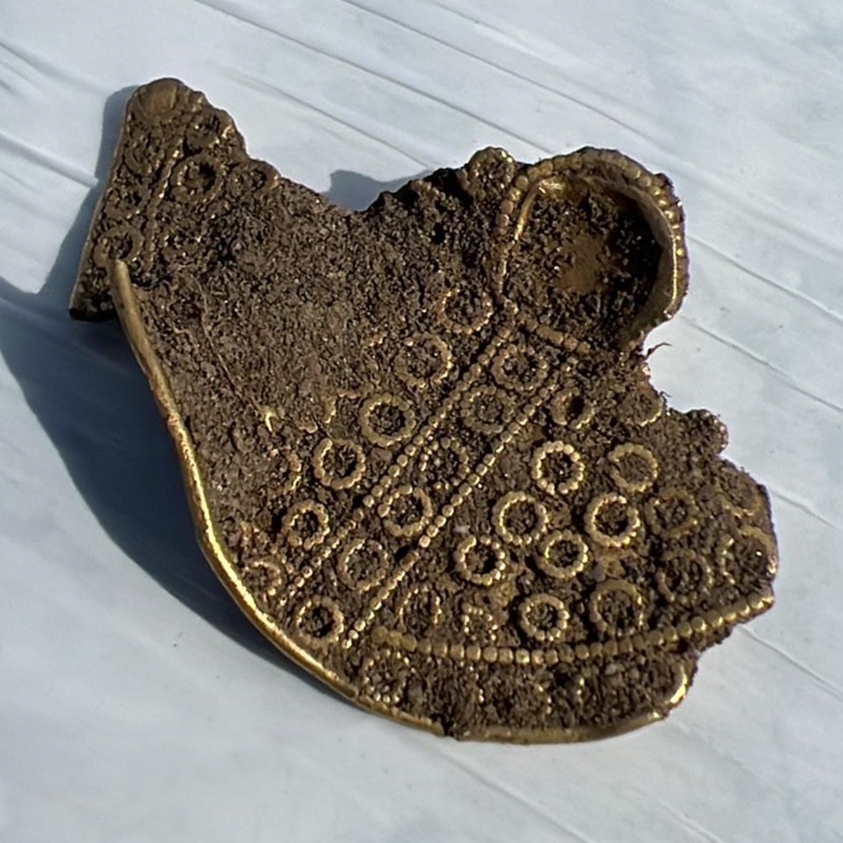 Gullsmykke - Norges Metallsøkerforening | Museum